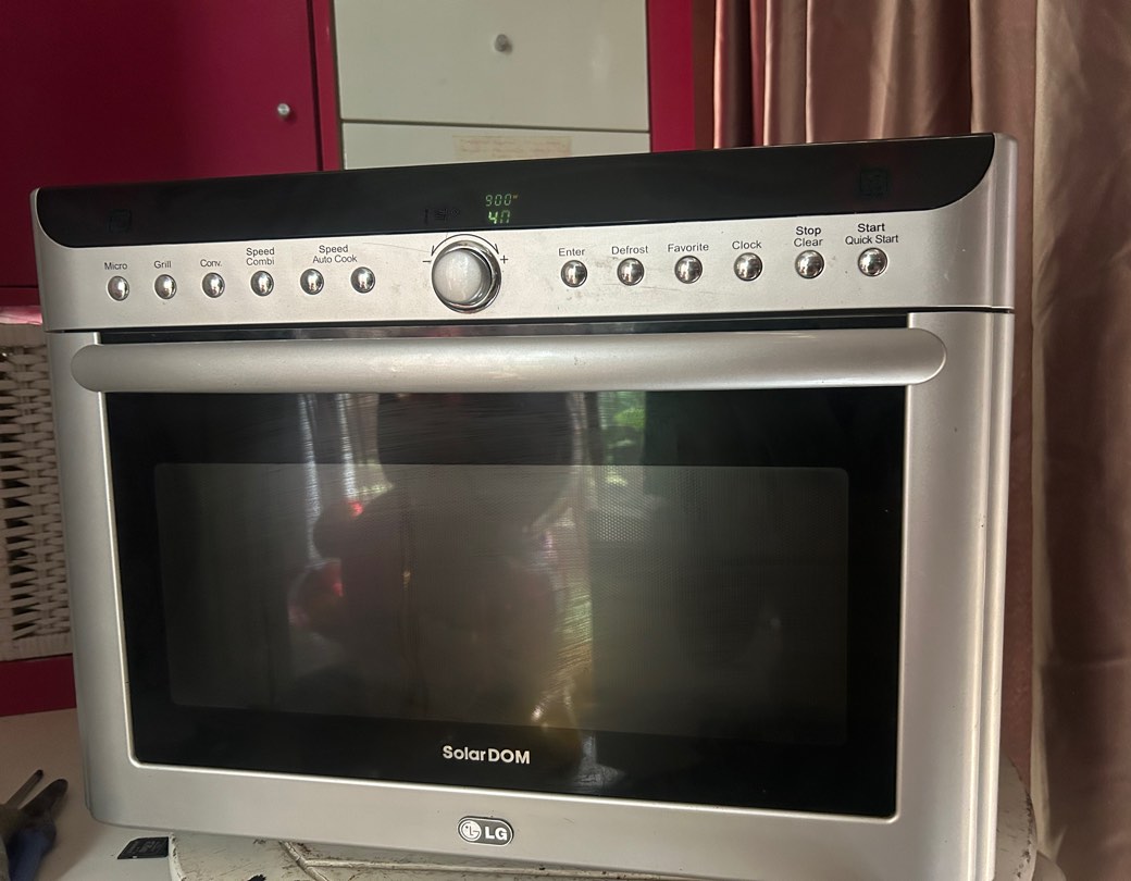Excellent condition - Quality Big LG SolarDom 34L, MP 9482s Convection+Grill+Microwave Super ...