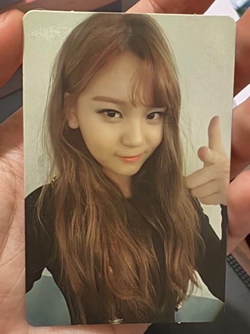 GFRIEND THE AWAKENING PHOTOCARDS UMJI, Hobbies & Toys, Collectibles ...
