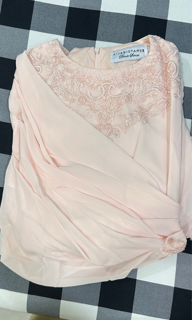 Hijabistahub - Trisya Dress in Peach, Women's Fashion, Muslimah Fashion ...