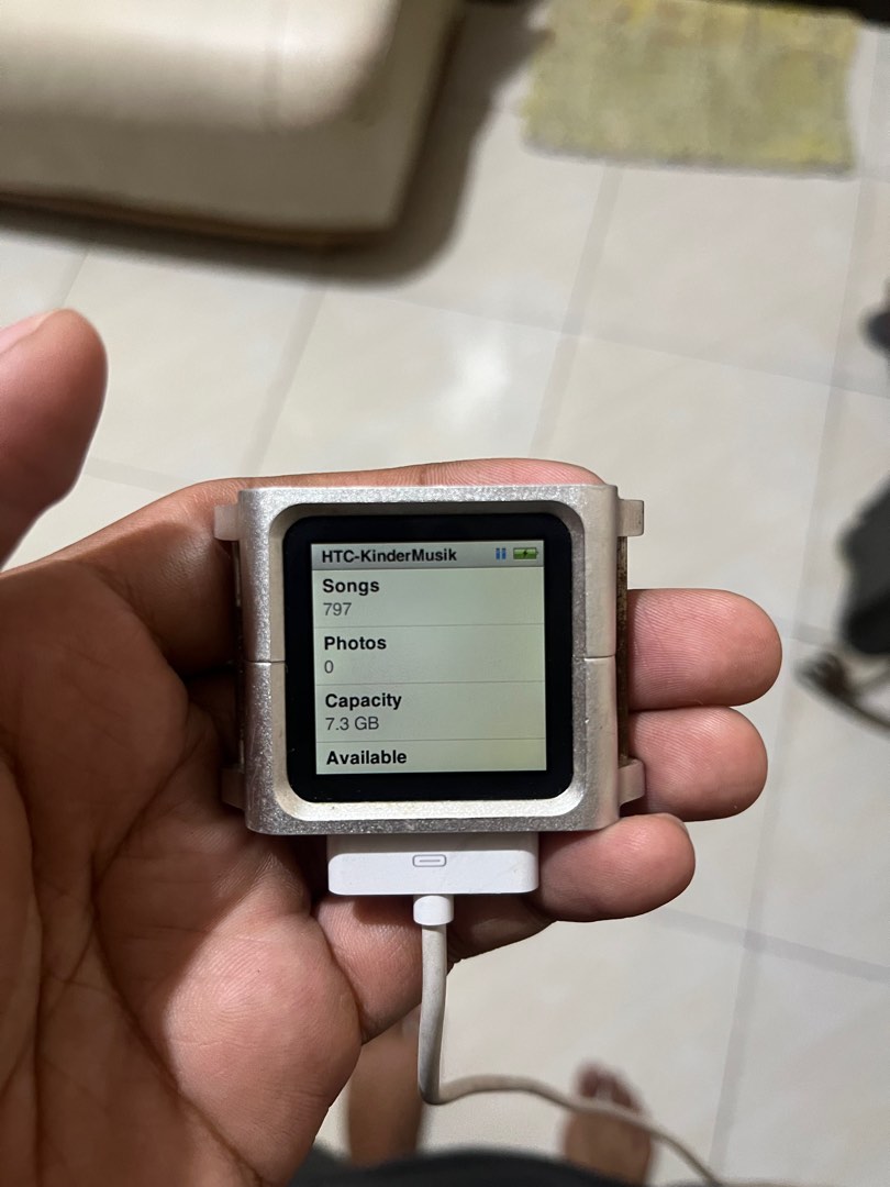Ipod nano 6th gen, Audio, Portable Music Players on Carousell