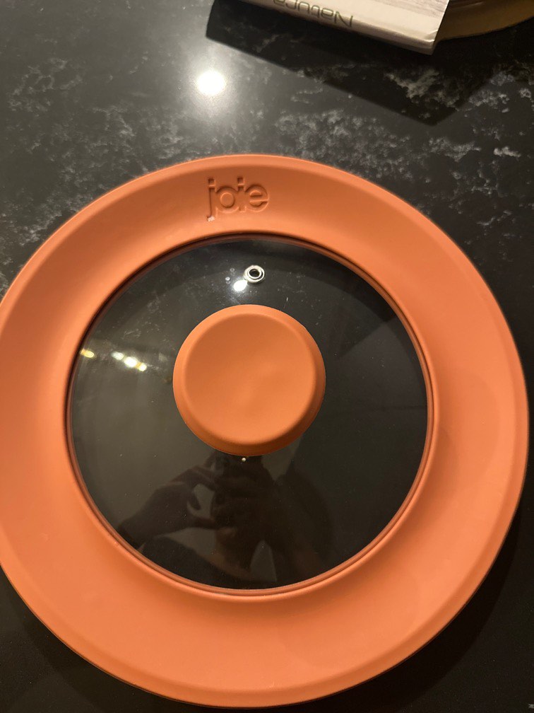 Joie Pink Colour 18cm-25.5cm lid, Furniture & Home Living, Kitchenware ...