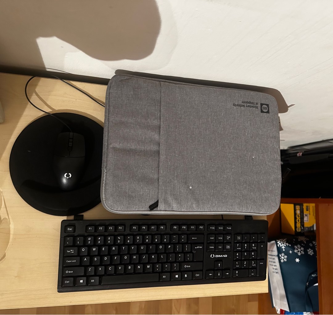 Keyboard and mouse (Dimao) with laptop bag, Computers & Tech, Parts ...