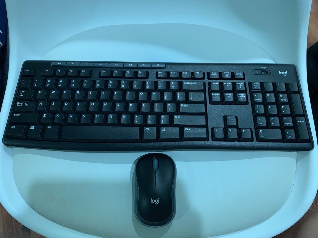 Logitech Mk270 Wireless Keyboard And Mouse Combo Computers And Tech Parts And Accessories