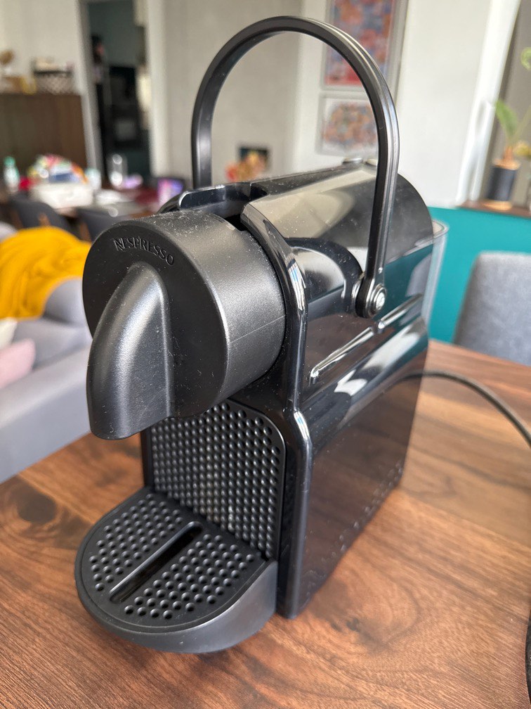 Nespresso Inissia D40, TV & Home Appliances, Kitchen Appliances, Coffee ...