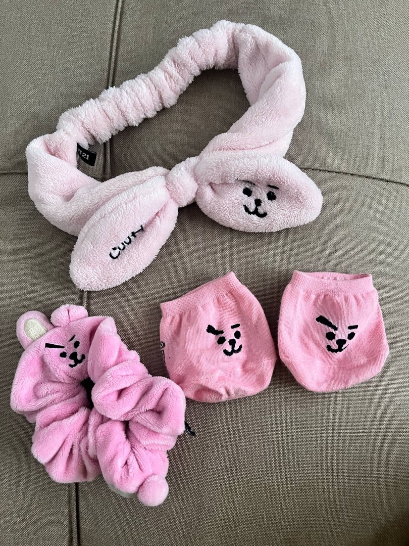 Official BT21 Cooky Merch Bundle, Hobbies & Toys, Memorabilia ...