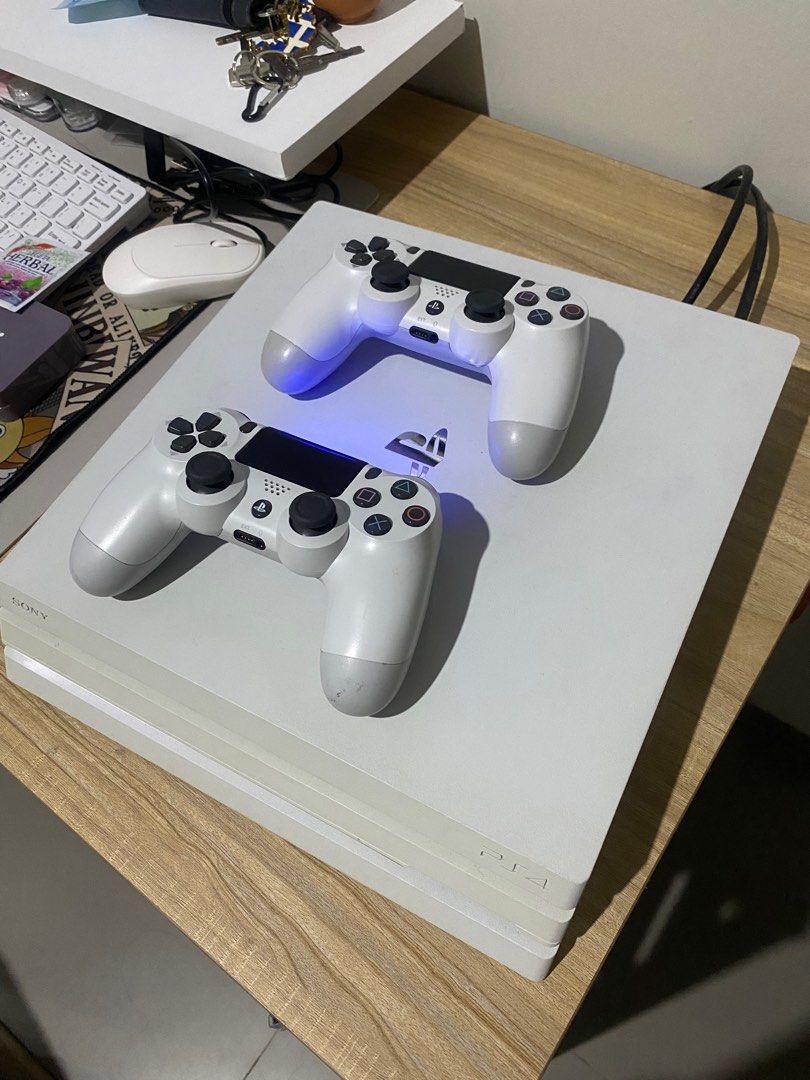 ps4 pro white box