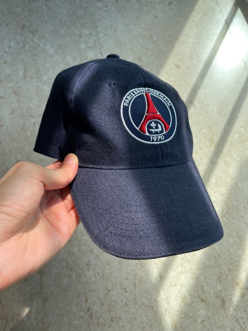 PSG Vintage 2000s Logo Cap, Men's Fashion, Watches & Accessories, Caps ...