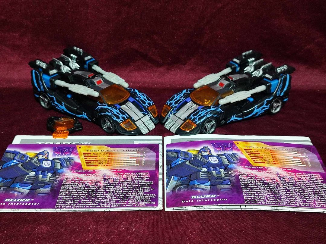 >> TRANSFORMERS BOTCON EXCLUSIVES