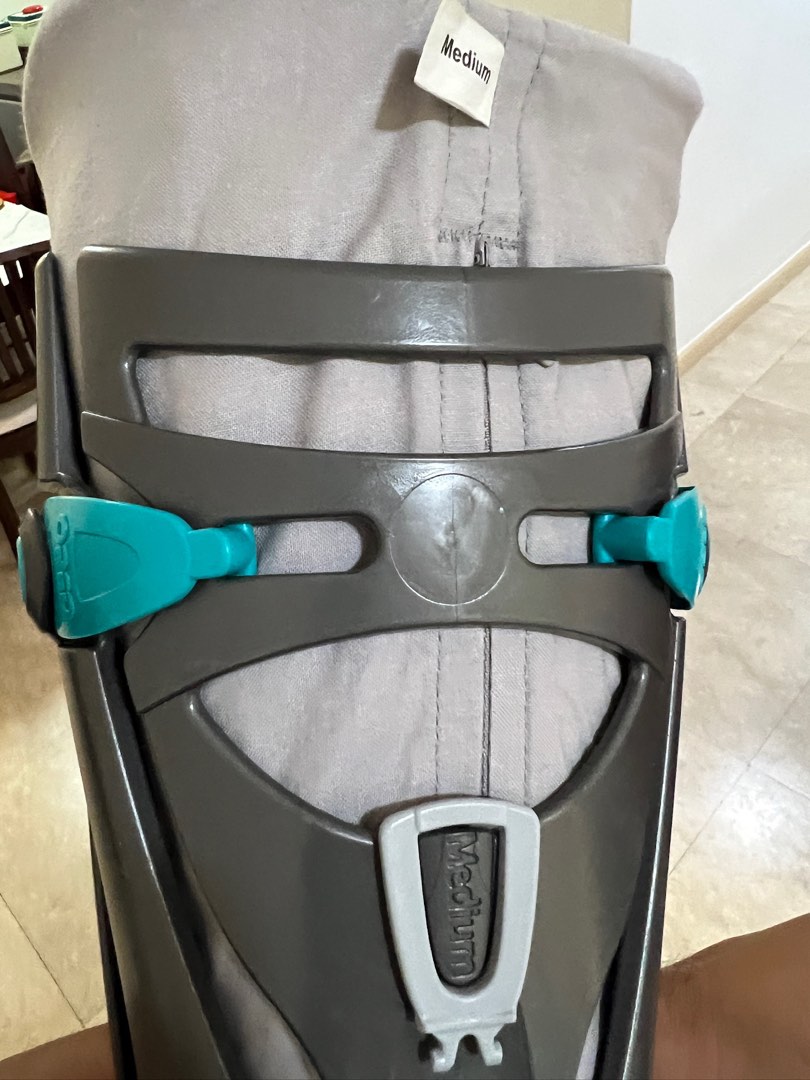 Aircast with crutches & shower cover, Health & Nutrition, Assistive ...