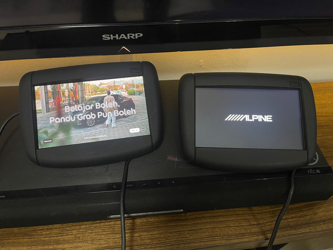 Alpine rear moniter, Audio, Other Audio Equipment on Carousell