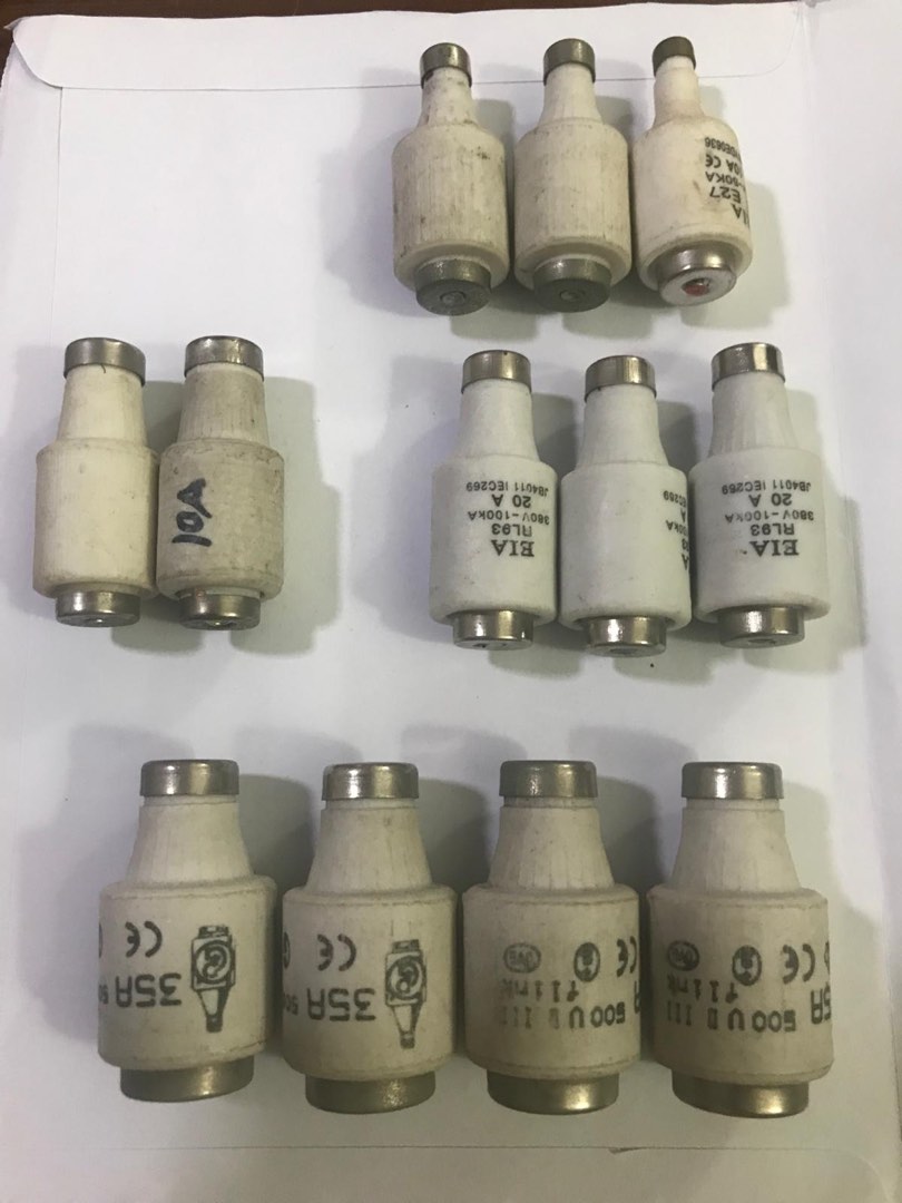 Assorted fuses - 12 pieces for S$10 - bottle/bottle-neck type used for ...