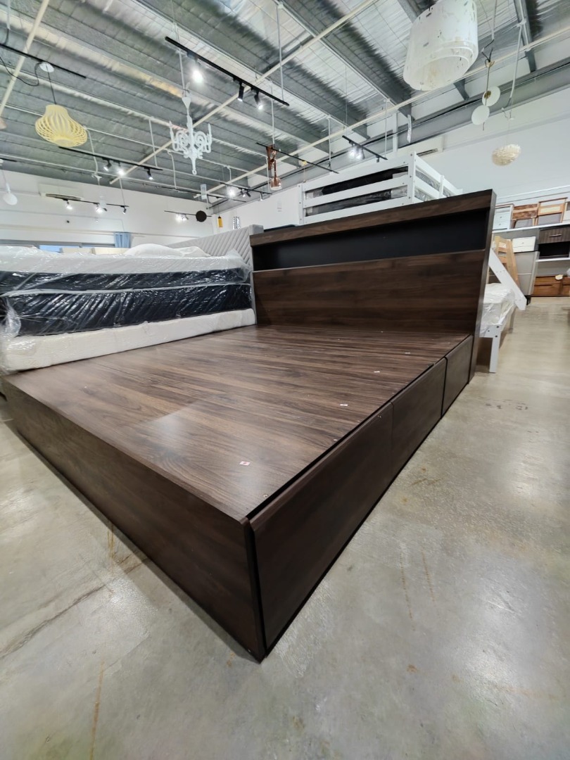 ATTAI King Size Storage Bed with Drawers, Furniture & Home Living ...
