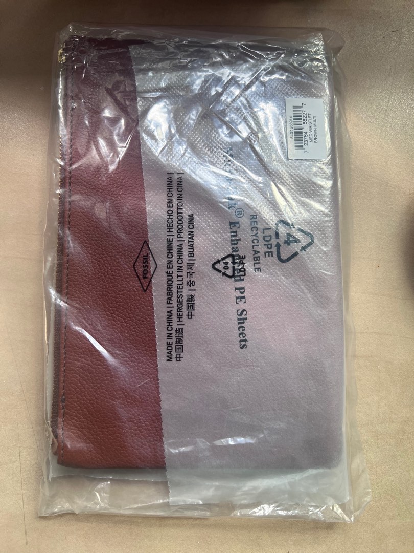 [Brand New] Fossil Brown pouch, Luxury, Bags & Wallets on Carousell