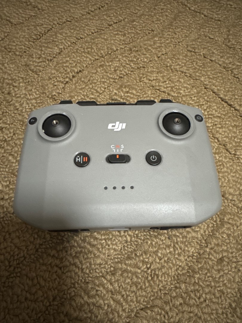 DJI Flip controller, Car Accessories, Accessories on Carousell