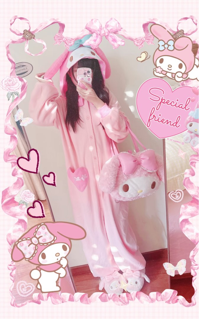 Donki X Molody睡衣, 女裝, 連身裙 & 套裝, 連身裙 - Carousell