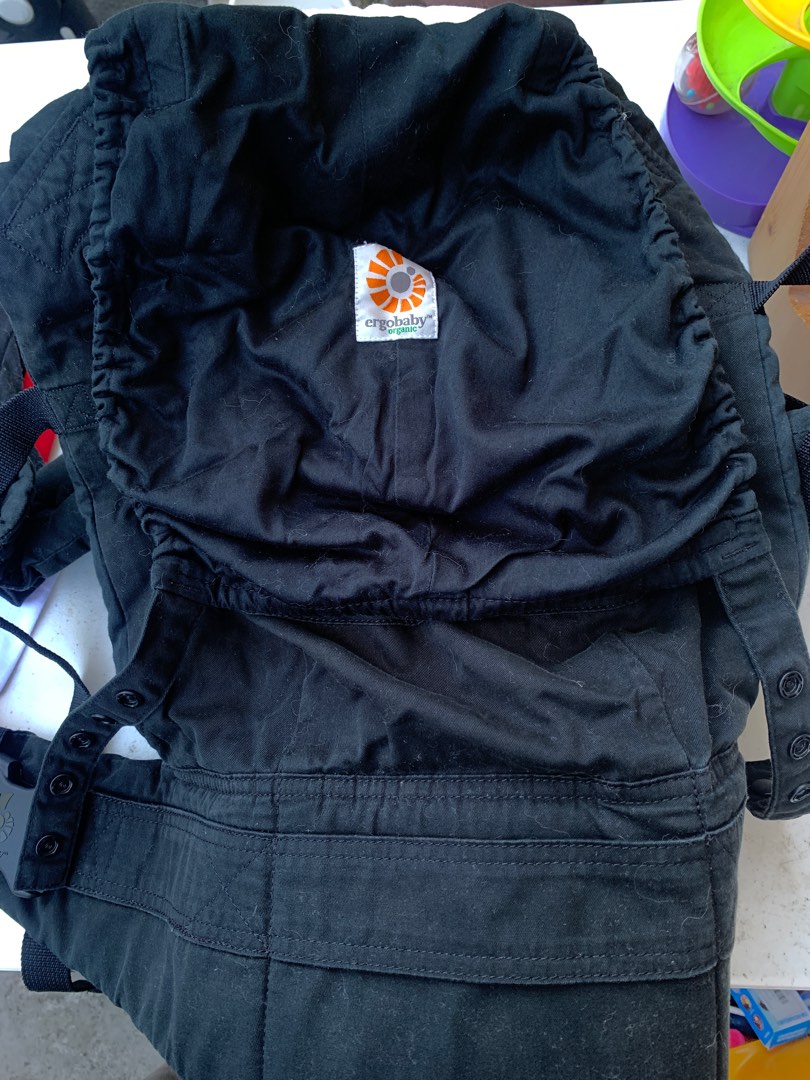 Ergo 360 Carrier with infant insert, Babies & Kids, Going Out, Carriers ...