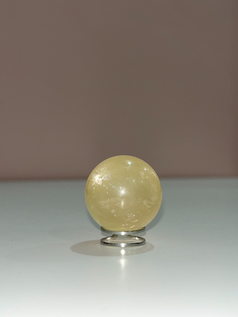 honey calcite sphere (WITH SHEEN), Women's Fashion, Jewelry ...