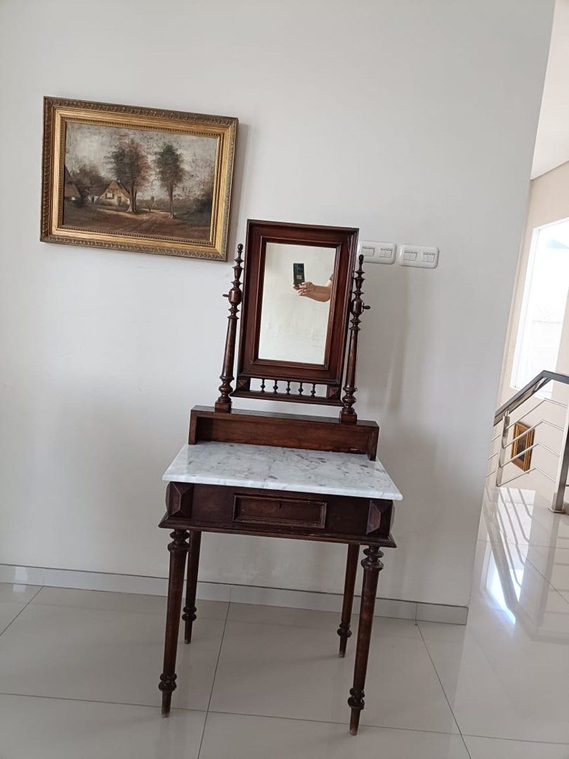 Meja Rias Belanda dengan marmer asli, Antik, Furnitur di Carousell
