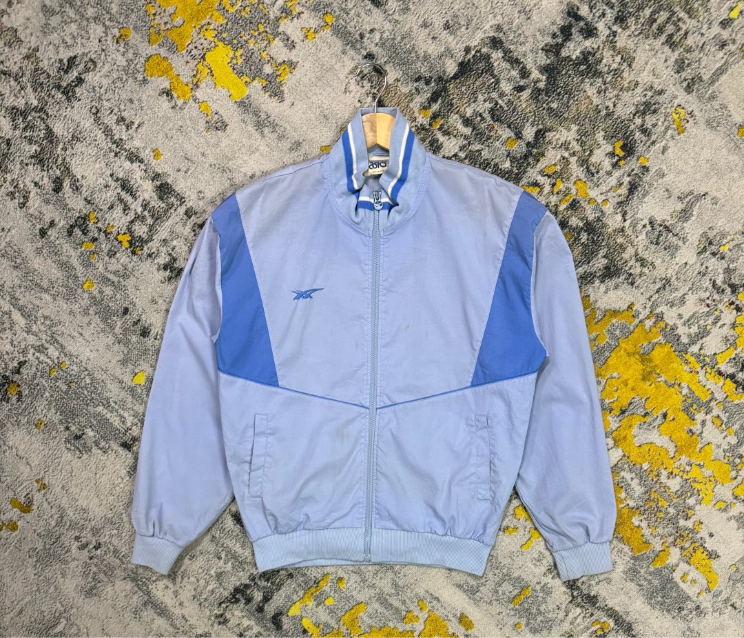 Original Vintage Reebok Made in Japan Windbreaker, Men's Fashion, Coats ...