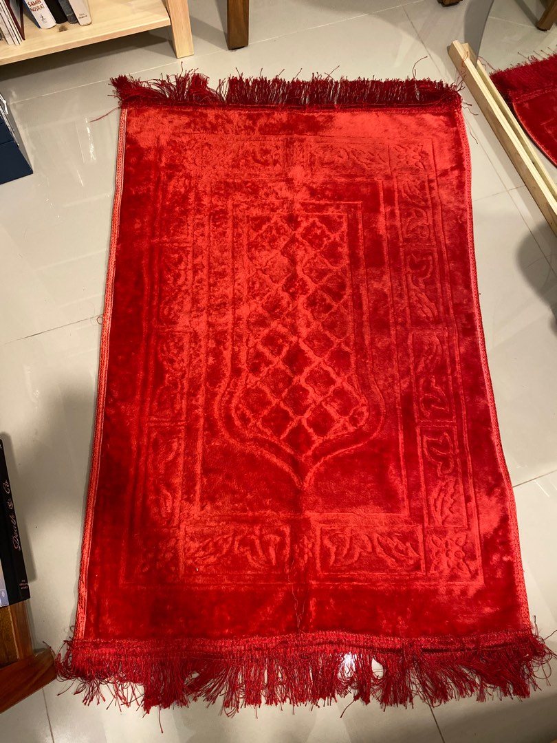 Rug from Saudi, Furniture & Home Living, Home Decor, Carpets, Mats ...