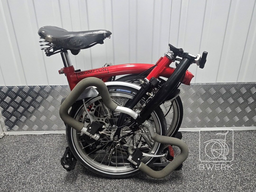Pre owned Rare Brompton Original P Bar P3R Red and Black 2005 | Vintage Brompton, Sports ...