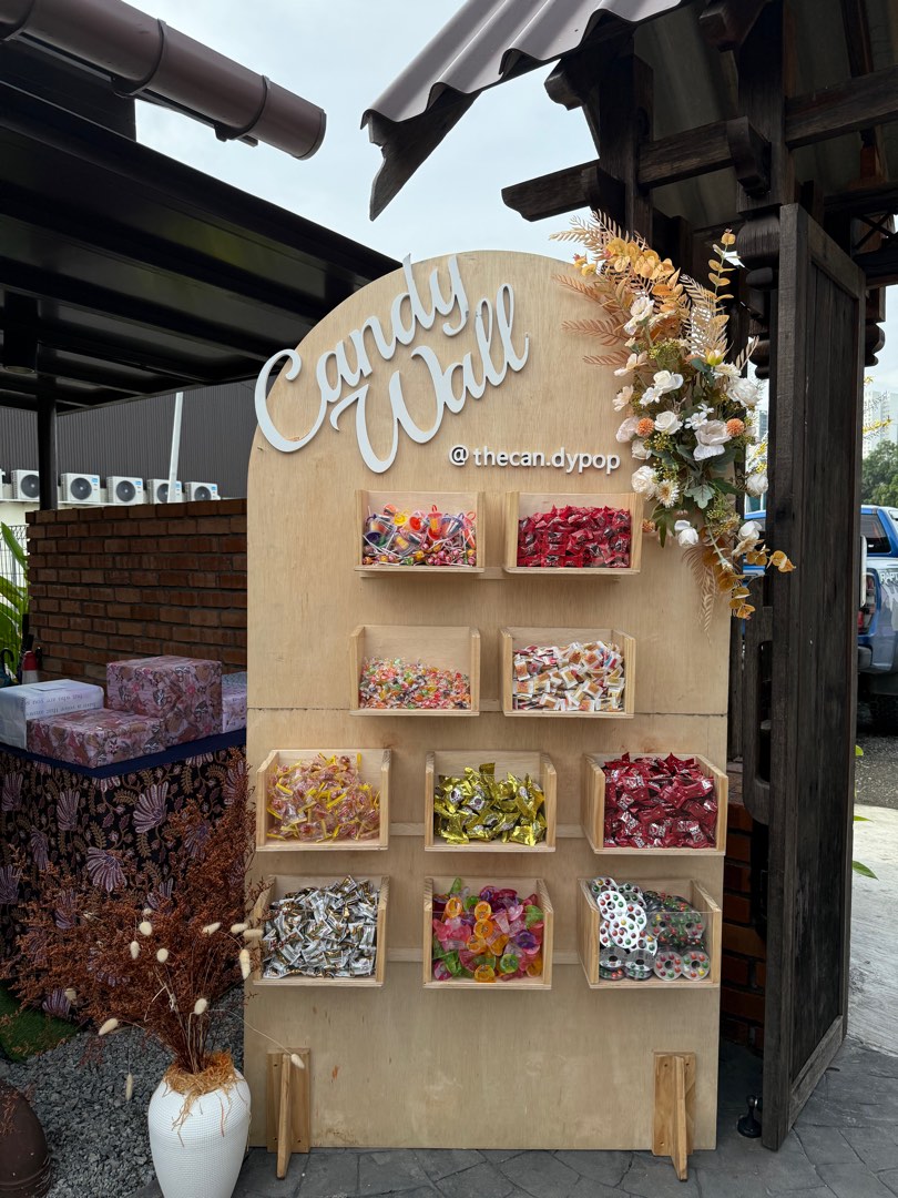 RENT CANDY WALL, Food & Drinks, Packaged & Instant Food on Carousell