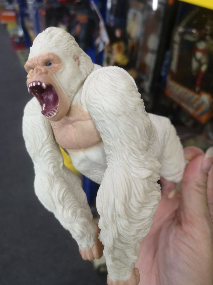 Safari Kong Rampage sofubi, Hobbies & Toys, Toys & Games on Carousell