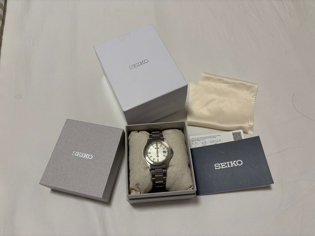 Seiko Solar Quartz Solar Quartz Watch Silver Men SBPN066, Men's Fashion ...