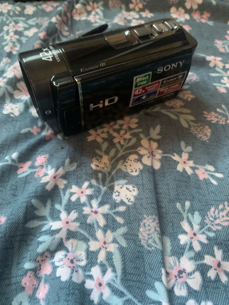 Sony HDR-cx130 handy am for (working fully, Photography, Cameras on ...