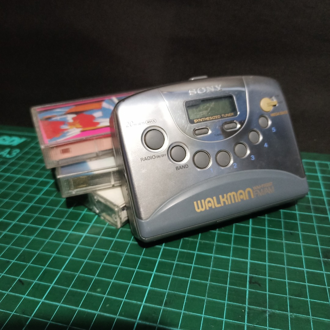Sony walkman wm-fx267 FM/am Mega bass radio tape player second, Musik ...