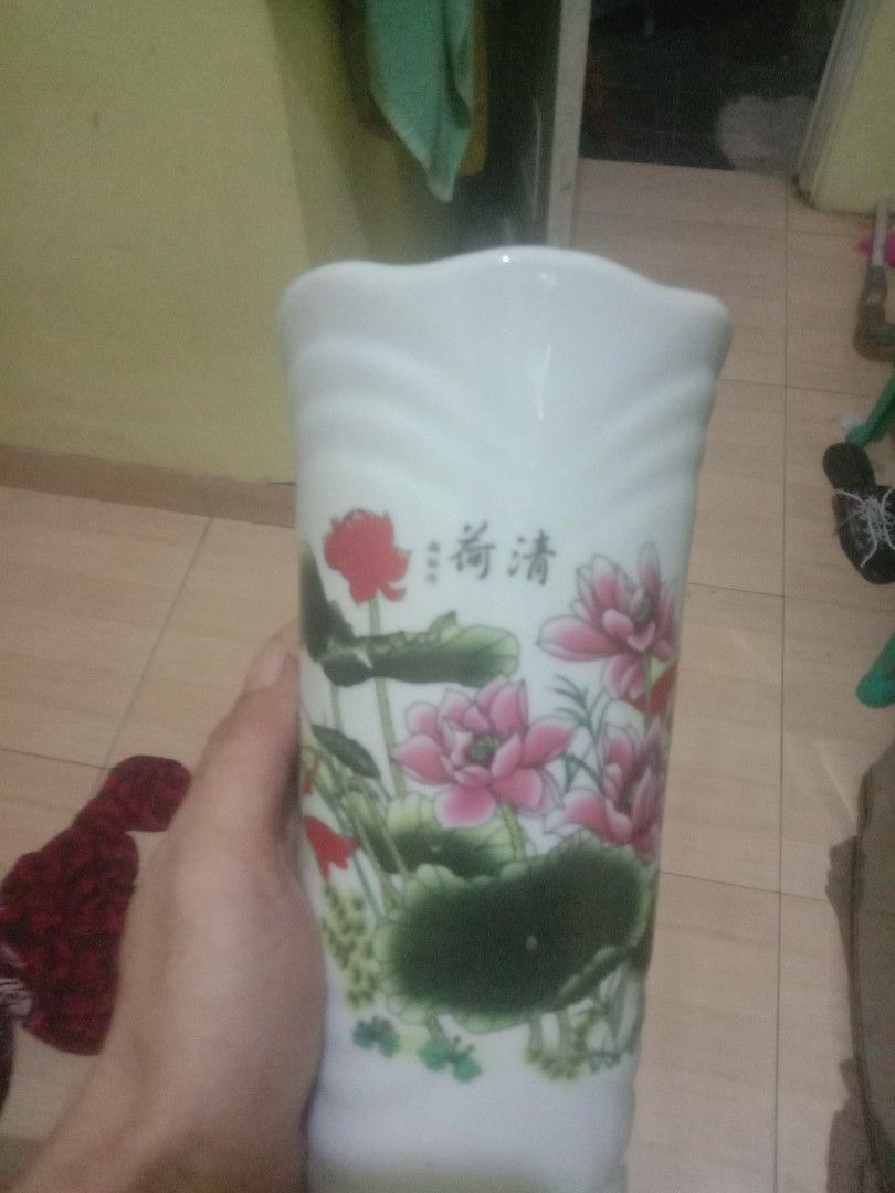 Vas Bunga Keramik, Antik, Pajangan di Carousell