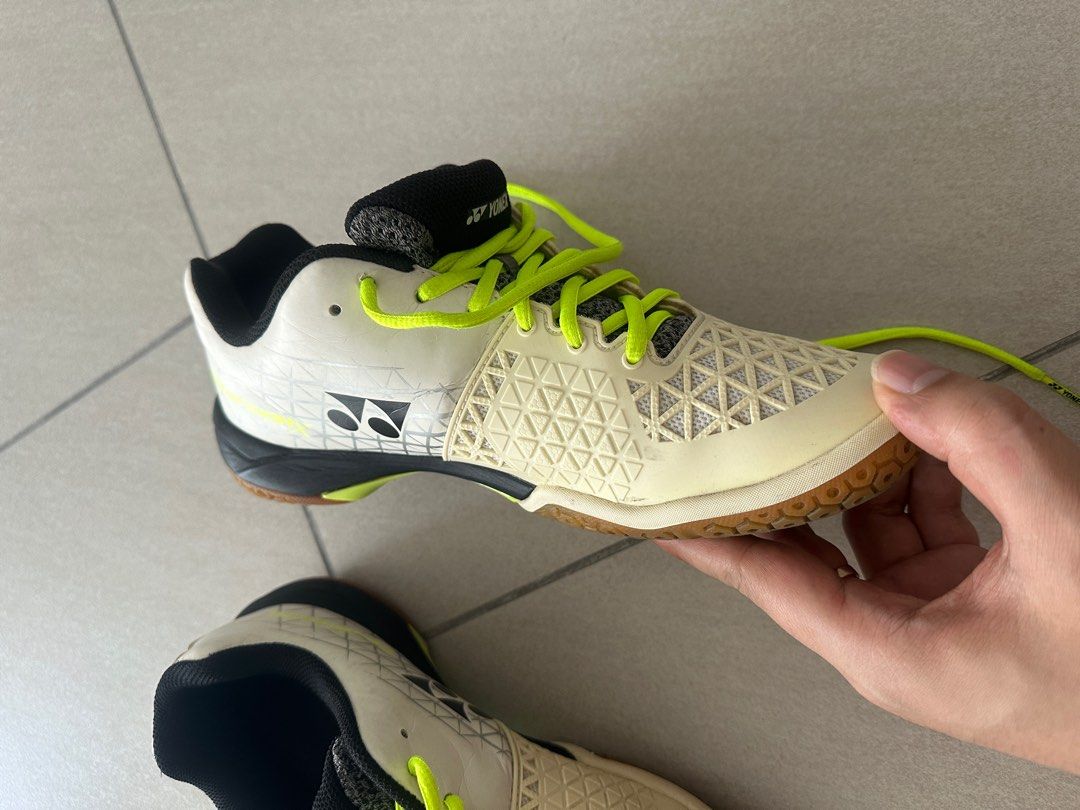 Yonex Badminton Shoes, Sports Equipment, Other Sports Equipment and Supplies on Carousell