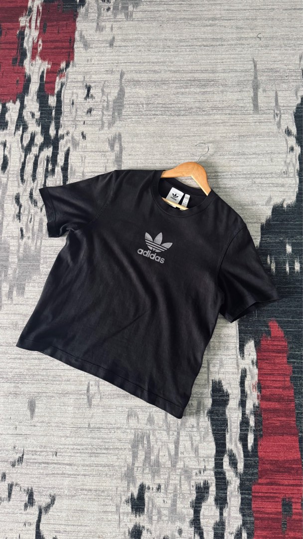 adidas bunga, Men's Fashion, Activewear on Carousell