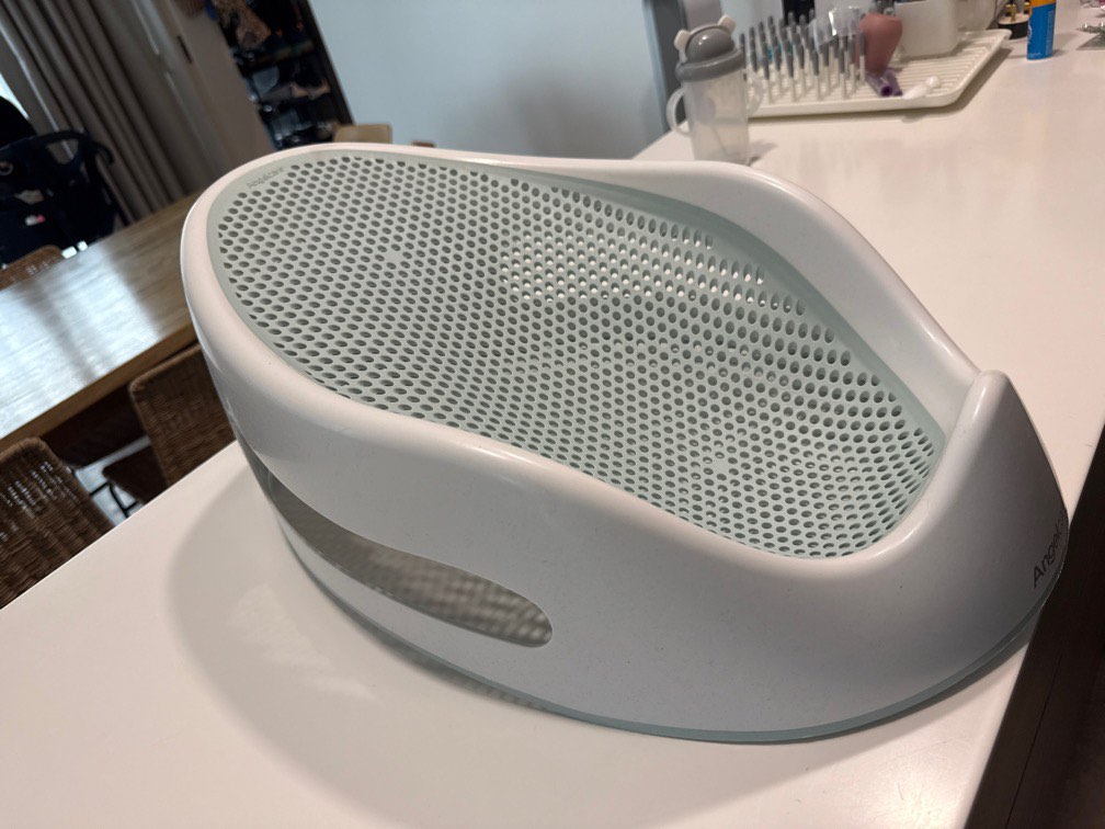 Angelcare bath support, Babies & Kids, Bathing & Changing, Bathtub ...