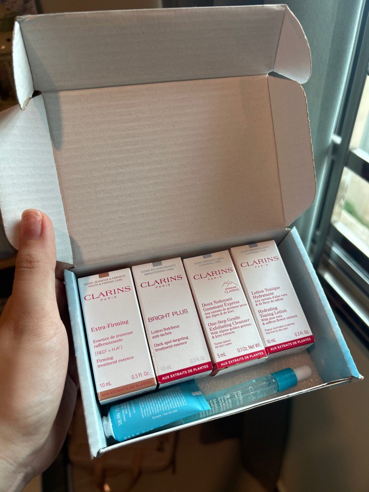 Clarins Samples (cleanser/essence/lotion/ As shown in pic), Beauty ...