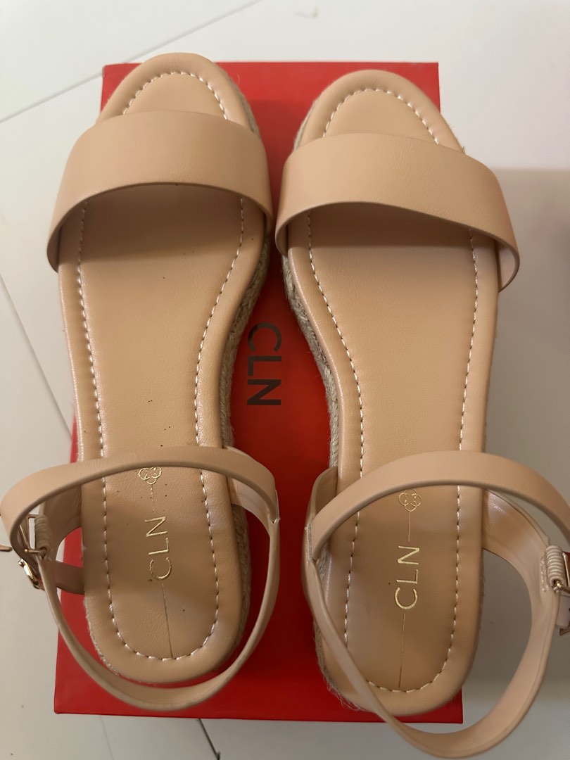 CLN espadrilles flats, Women's Fashion, Footwear, Flats & Sandals on ...