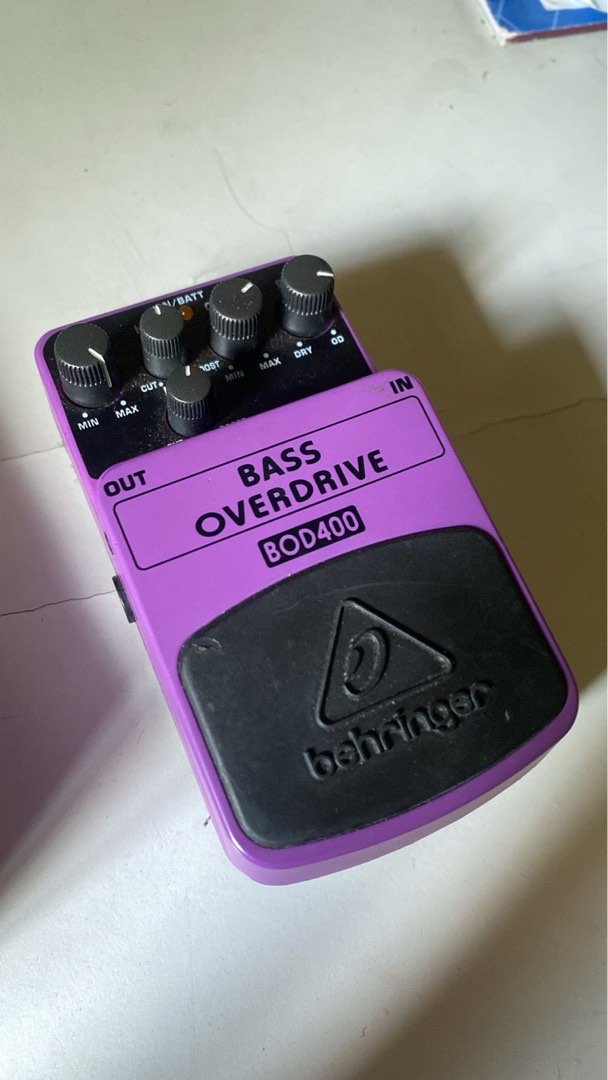 Efek Behringer Bass Overdrive BOD400, Musik & Media, Alat di Carousell