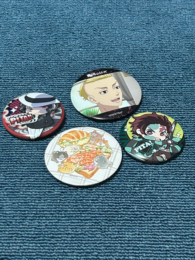 four anime-themed pin-back buttons, Everything Else, Others on Carousell