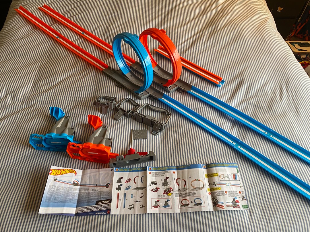 Hot Wheels Action Double Loop Dash Track Set, Hobbies & Toys, Toys ...