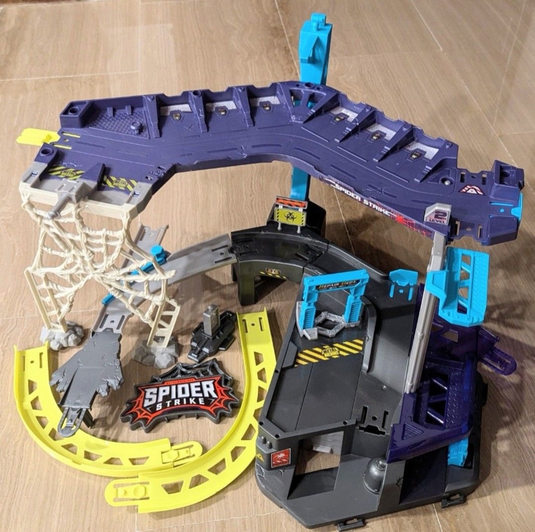 Incomplete Set Spider Strike (JB), Hobbies & Toys, Toys & Games on ...