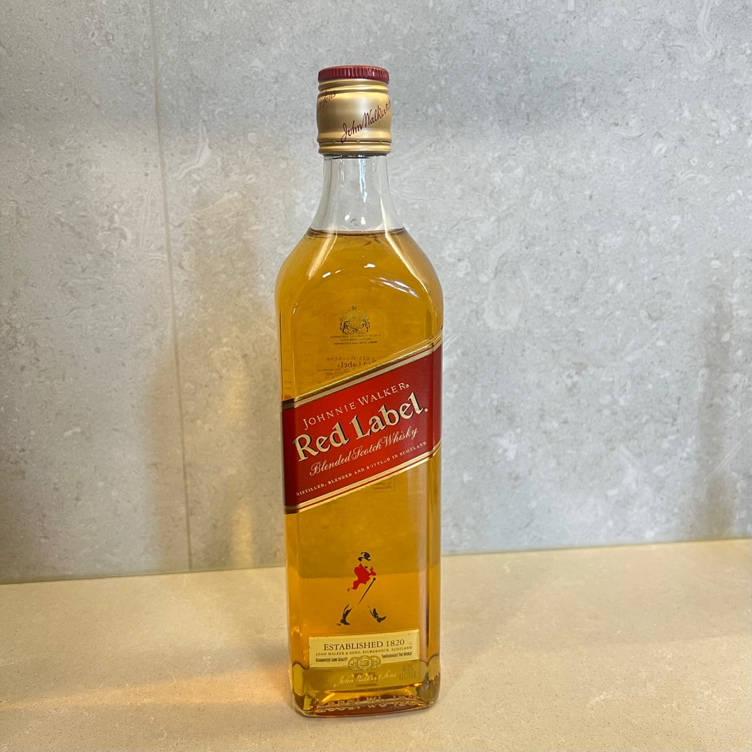 Johnnie Walker Rad Label, 嘢食 & 嘢飲, 酒精飲料 - Carousell