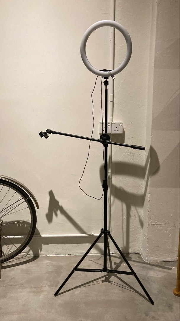 LED light tripod, Furniture & Home Living, Lighting & Fans, Lighting on ...