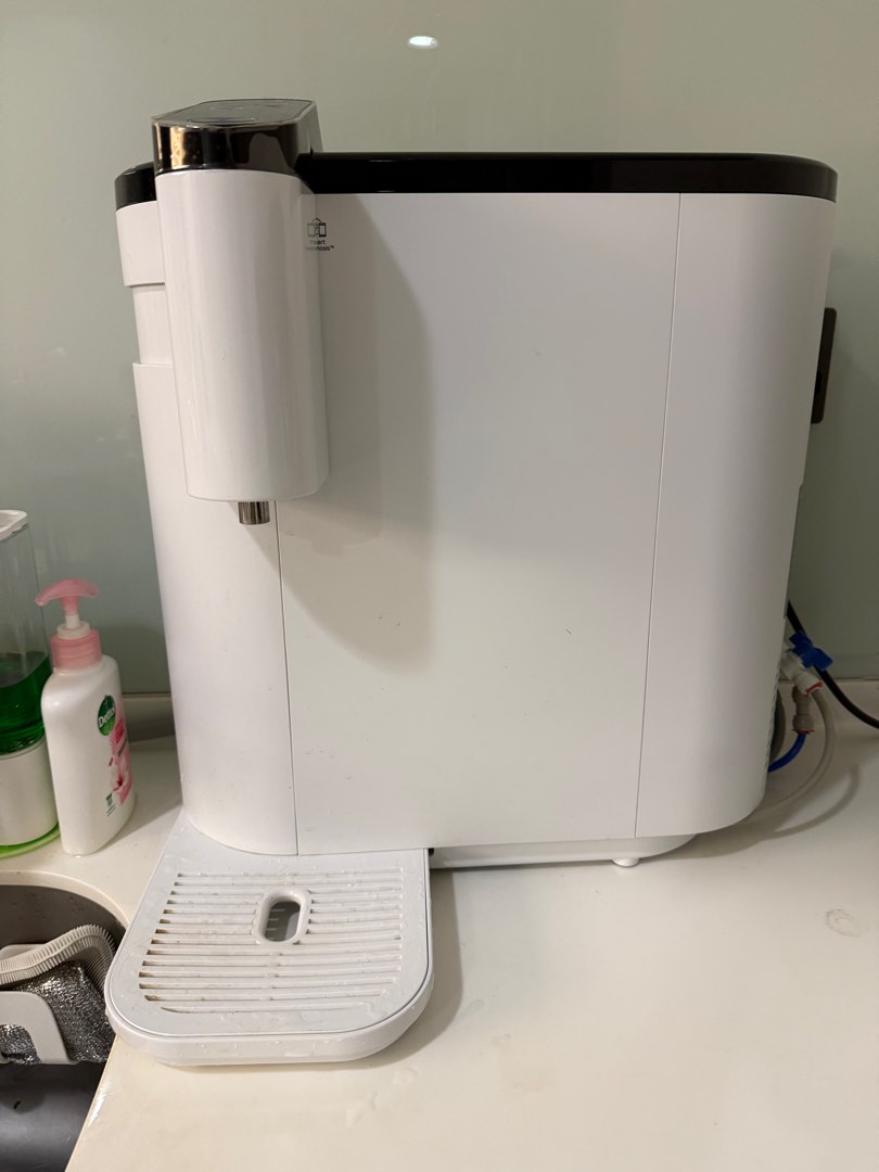 LG PuriCare Tankless Water Purifier WD516AN with 4-Stage Filtration Hot ...