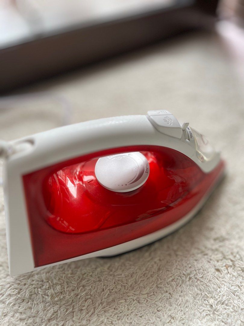 PHILIPS STEAM IRON 2000W GC1752, TV & Home Appliances, Irons & Steamers ...