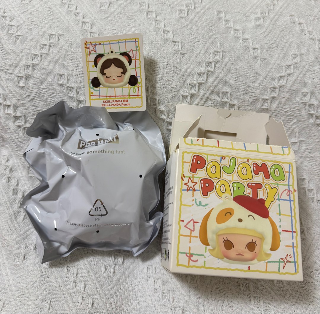 POPMART Pajama Party Series Headphone Bag, Hobbies & Toys, Memorabilia ...