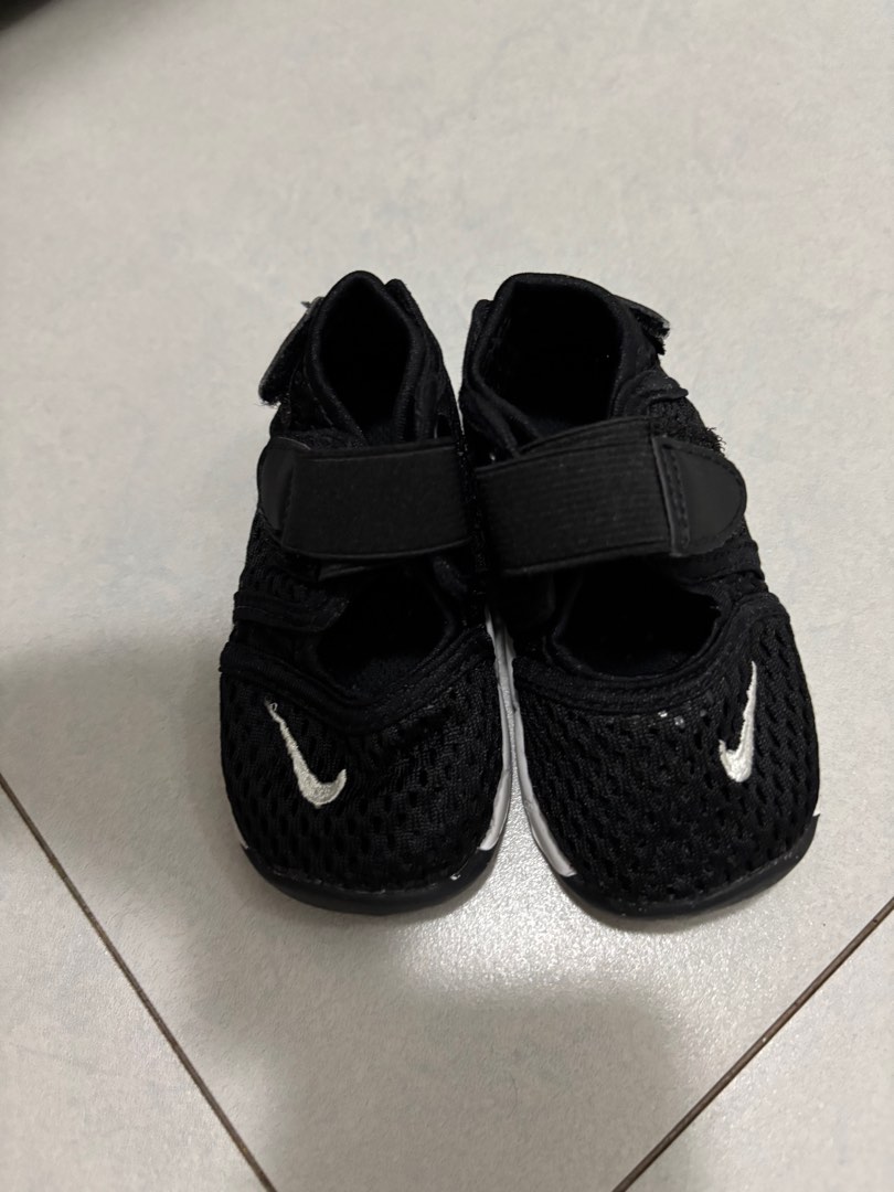 Sepatu nike air rift baby usia 6 bulan sampai 1tahun ,kondisi masih ...