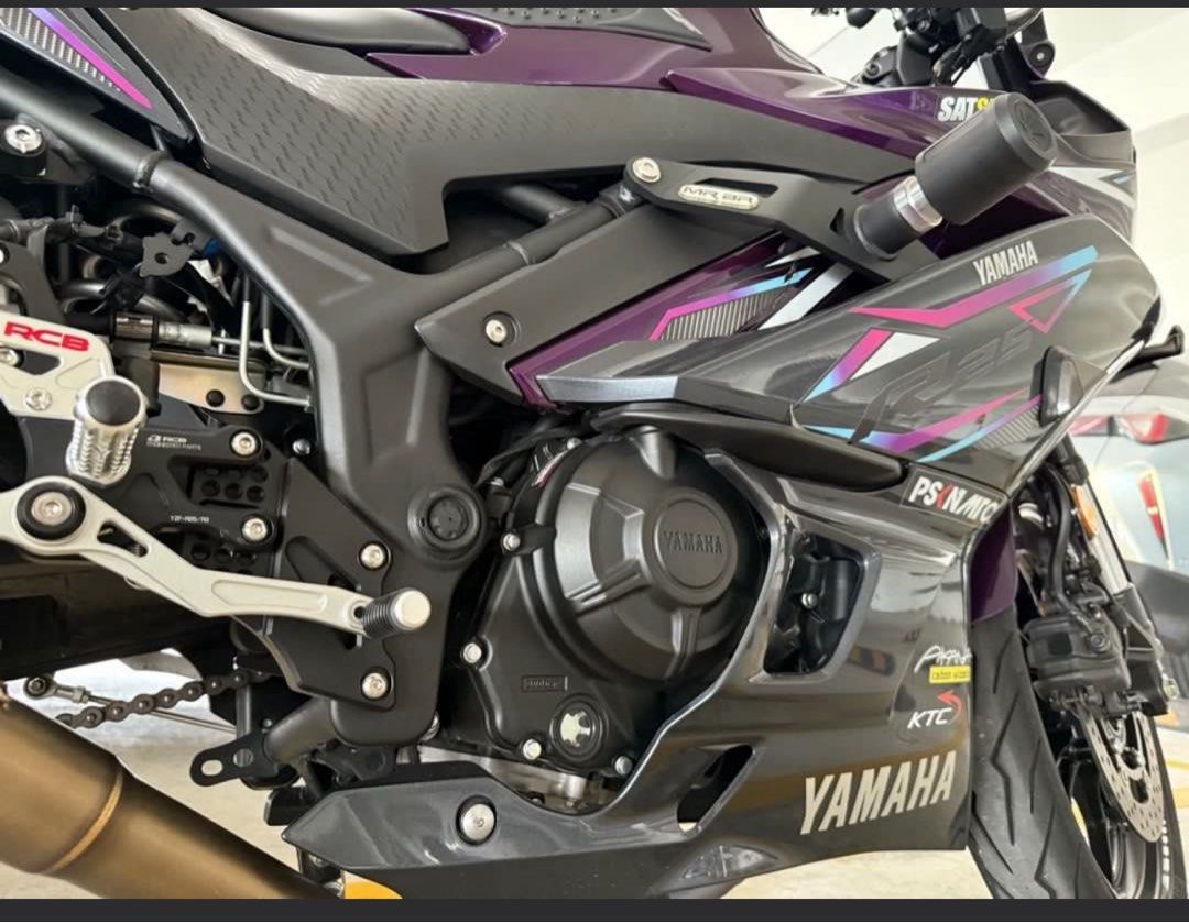 Yamaha R25 V2, Motorbikes on Carousell