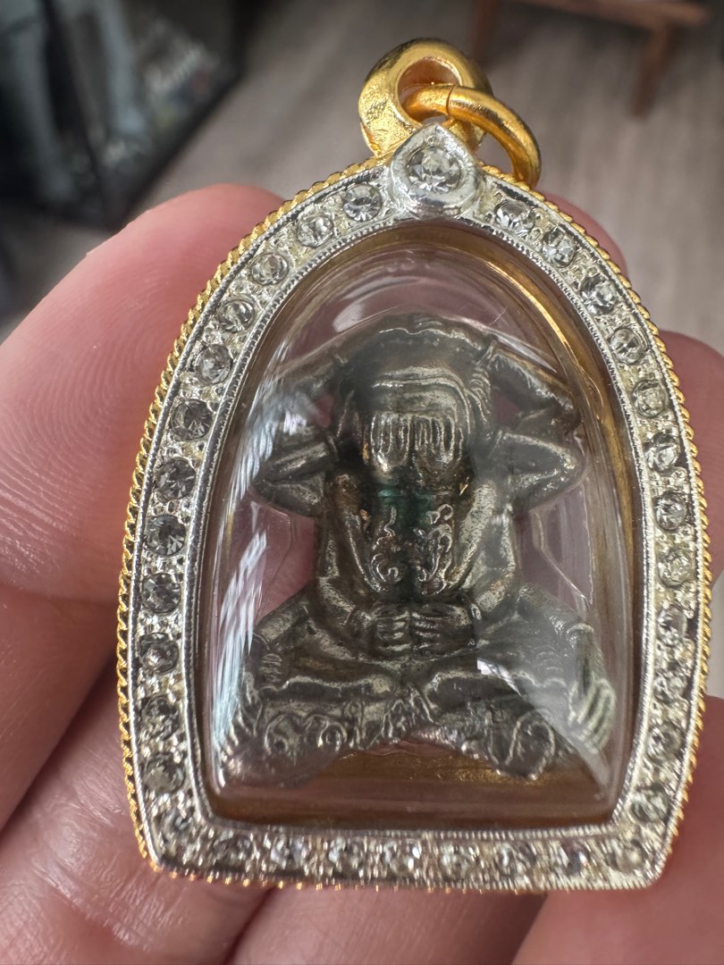 Ajarn Chien 12 hand pidta loop lor, Hobbies & Toys, Memorabilia & Collectibles, Religious Items ...