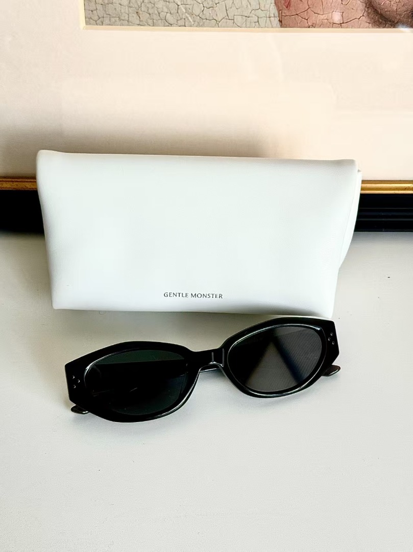 GENTLE MONSTER ROCOCo 01 sunglasses, Women's Fashion, Watches ...