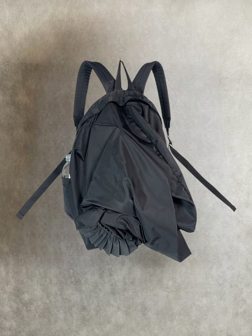 Gomme tessuto nylon origami backpack. (Issey miyake, helmut lang ...